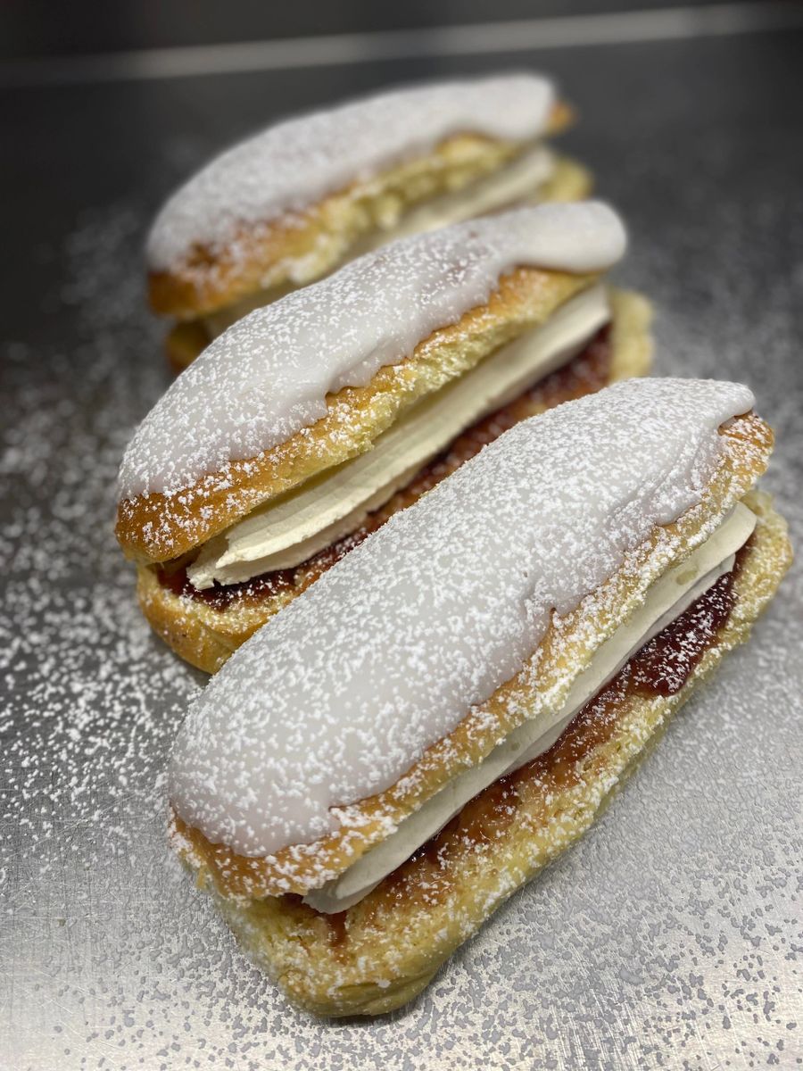 Fresh Cream Iced Finger