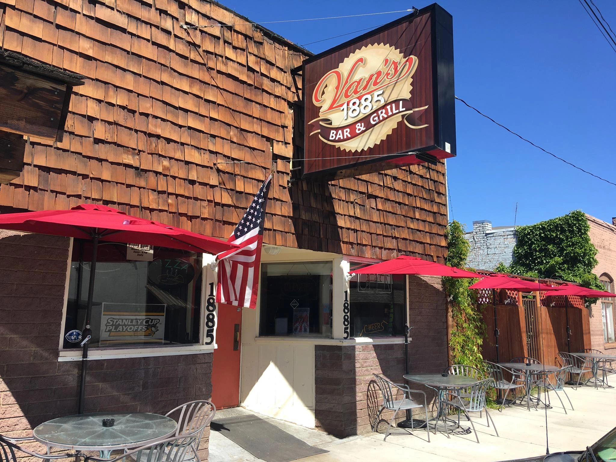 Van's 1885 Bar & Grill - A Destination for Bar with Burgers