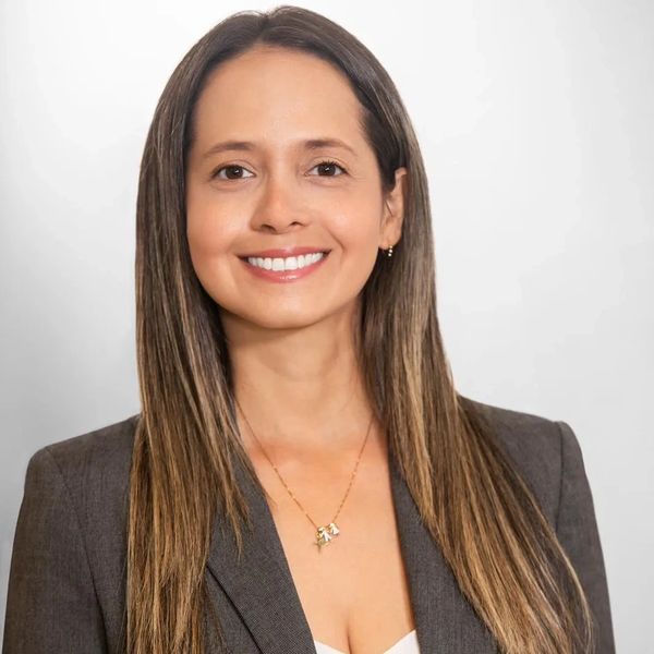 Selling Miami to The World