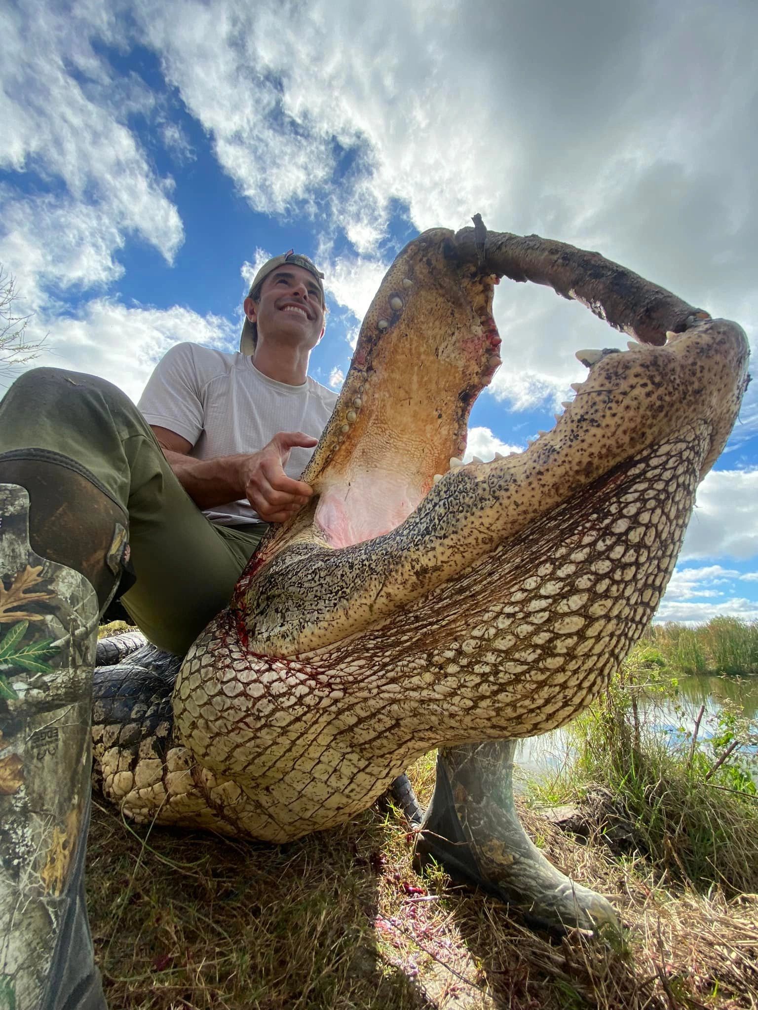 Lowe's Gator and Iguana Hunts