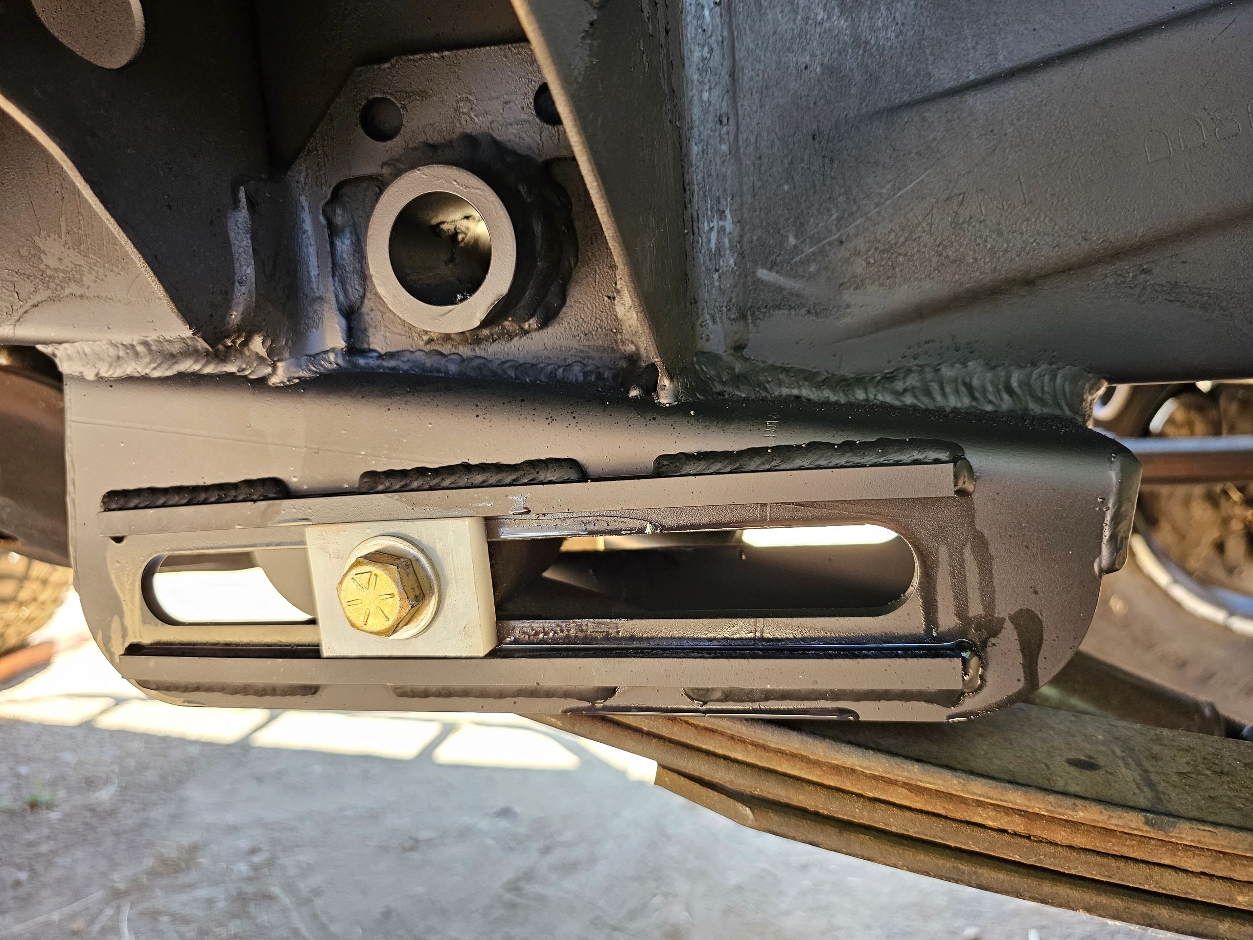 Slide Shackles from Liquid Iron Industries and why you need them.