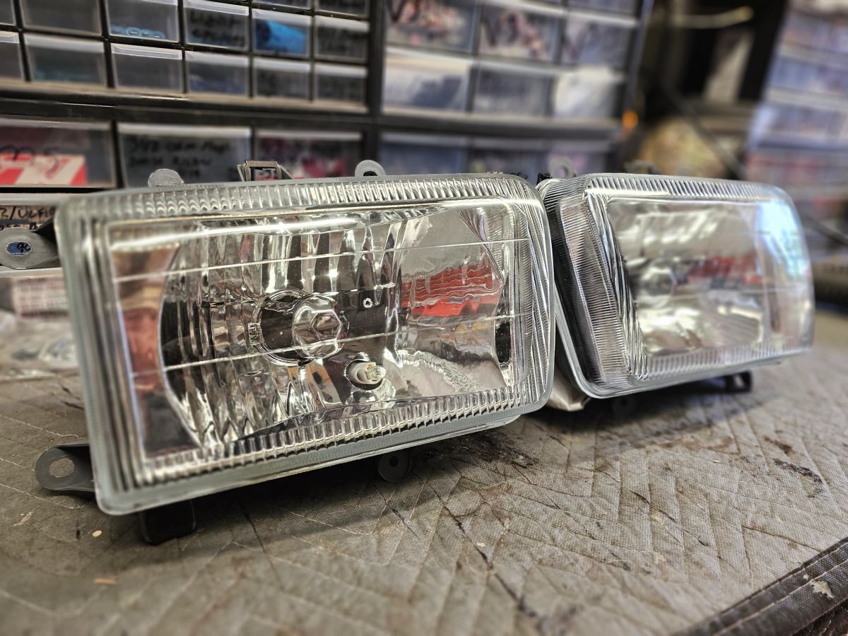 92.5/95 Toyota 4Runner DEPO Style headlights