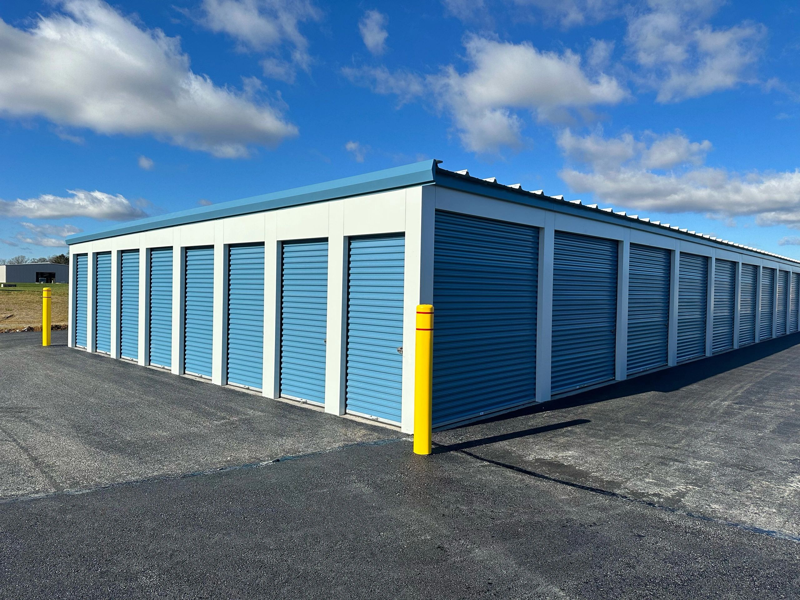 allstoragecentrehall.com