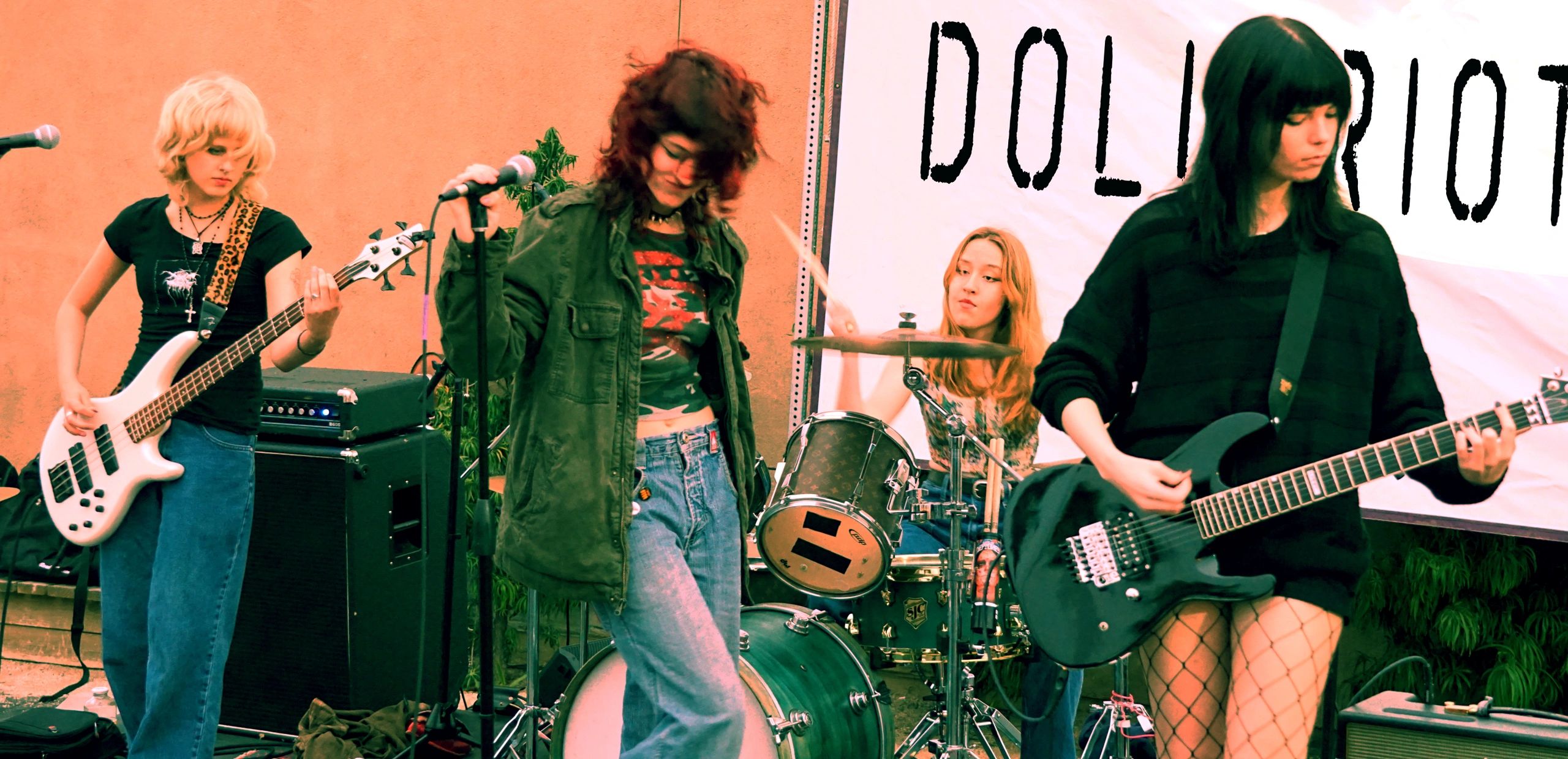 Doll Riot - New Music, All Girl Band