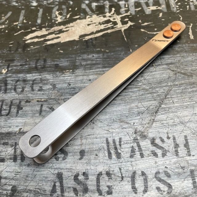 7” Titanium tongs