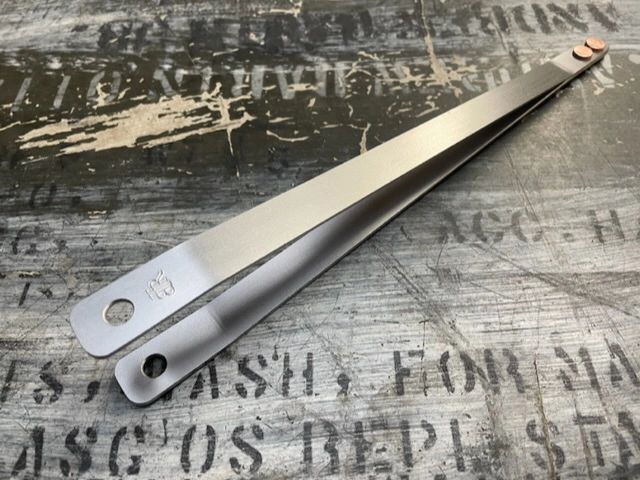 11” Titanium tongs