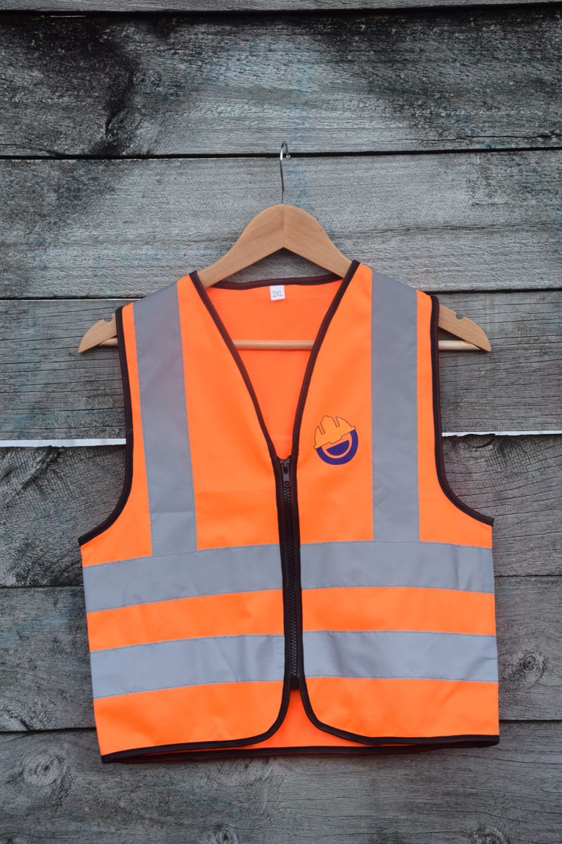 Constructables Play Vest with Zipper