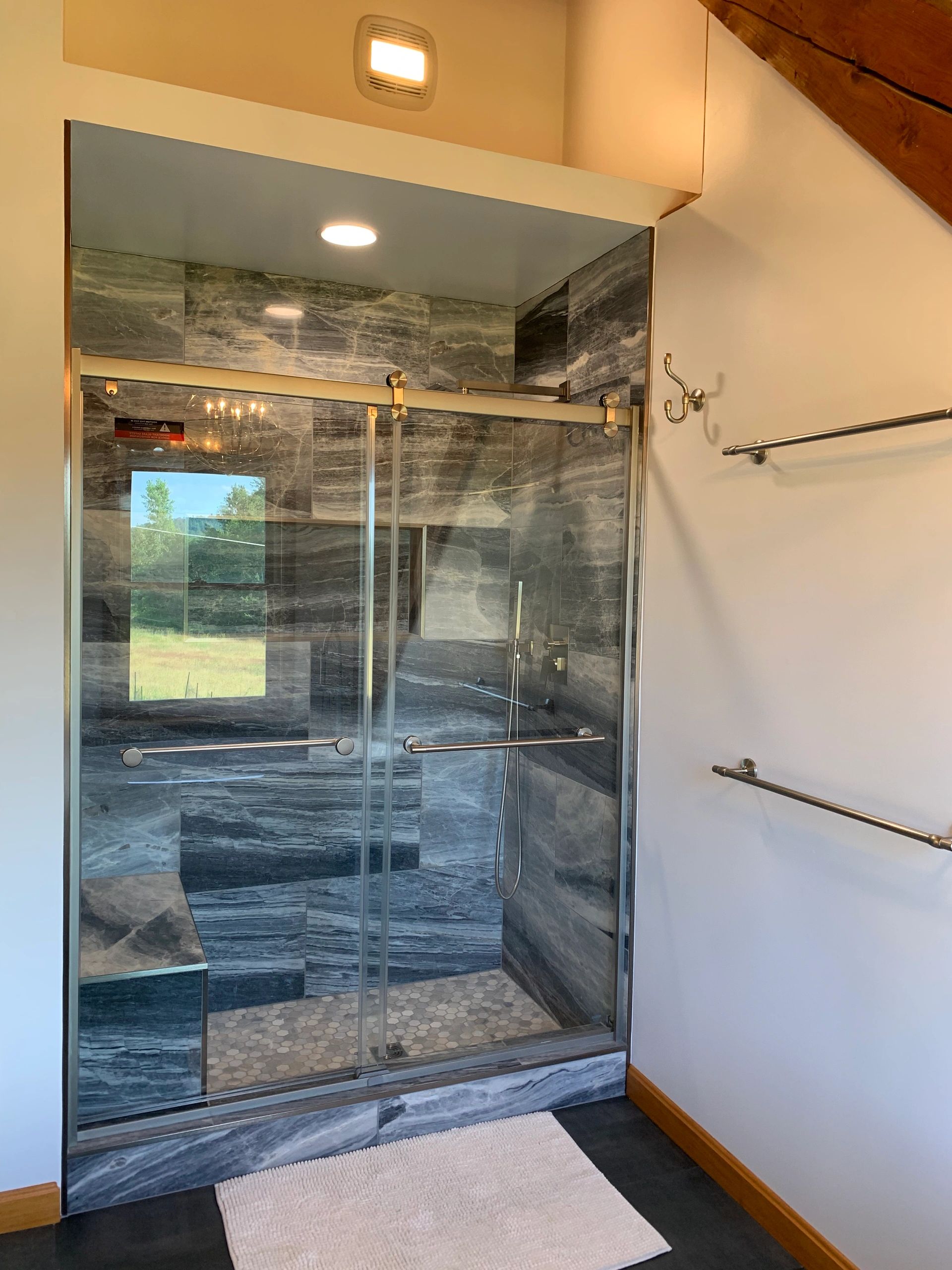 APV CONSTRUCTION INC.