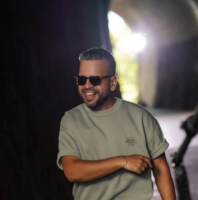 GERARDO RIVAS ESTRENA “EN PELIGRO DE EXTINCIÓN”