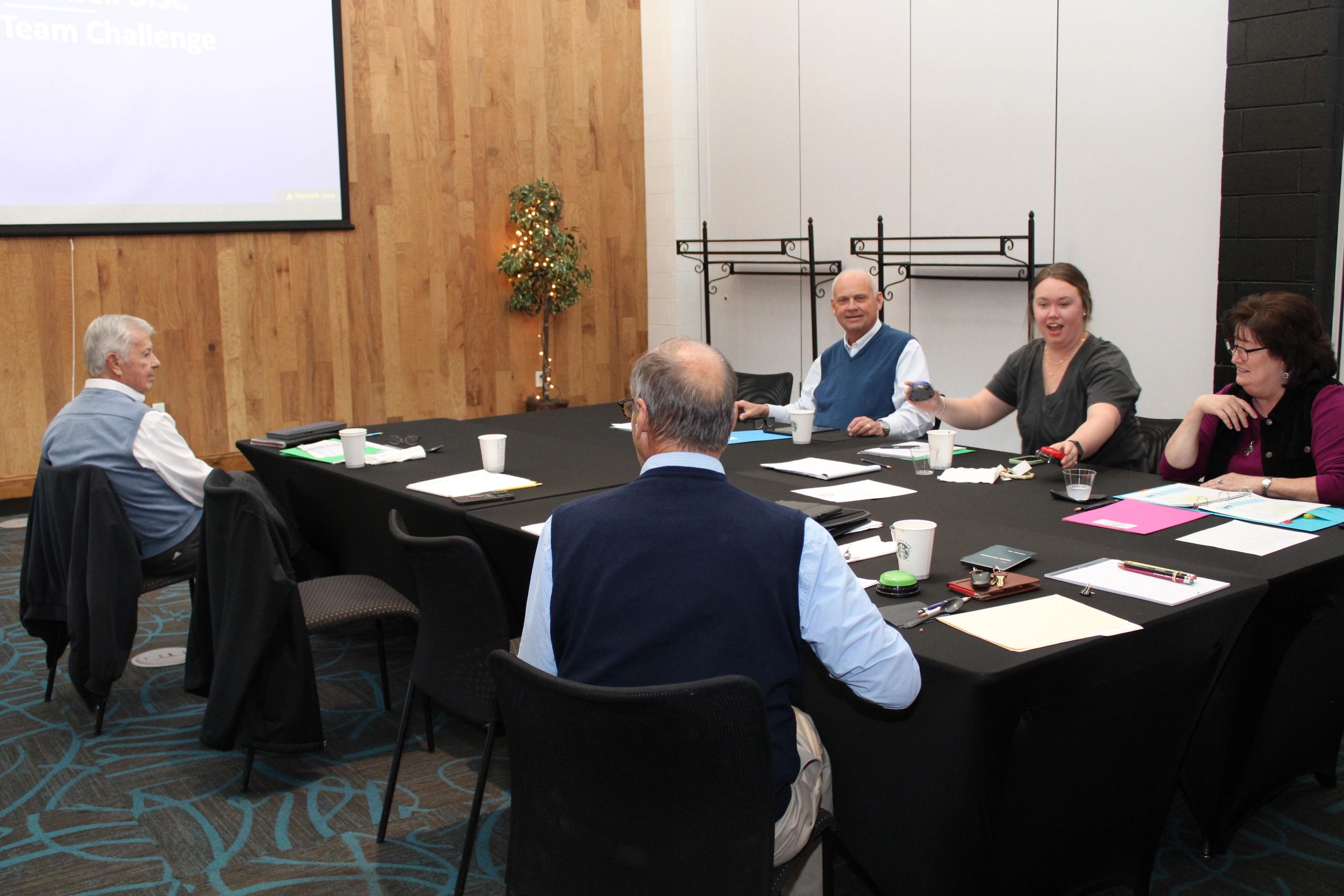 Building High-Performing Teams: A Roadmap for 2025 Success