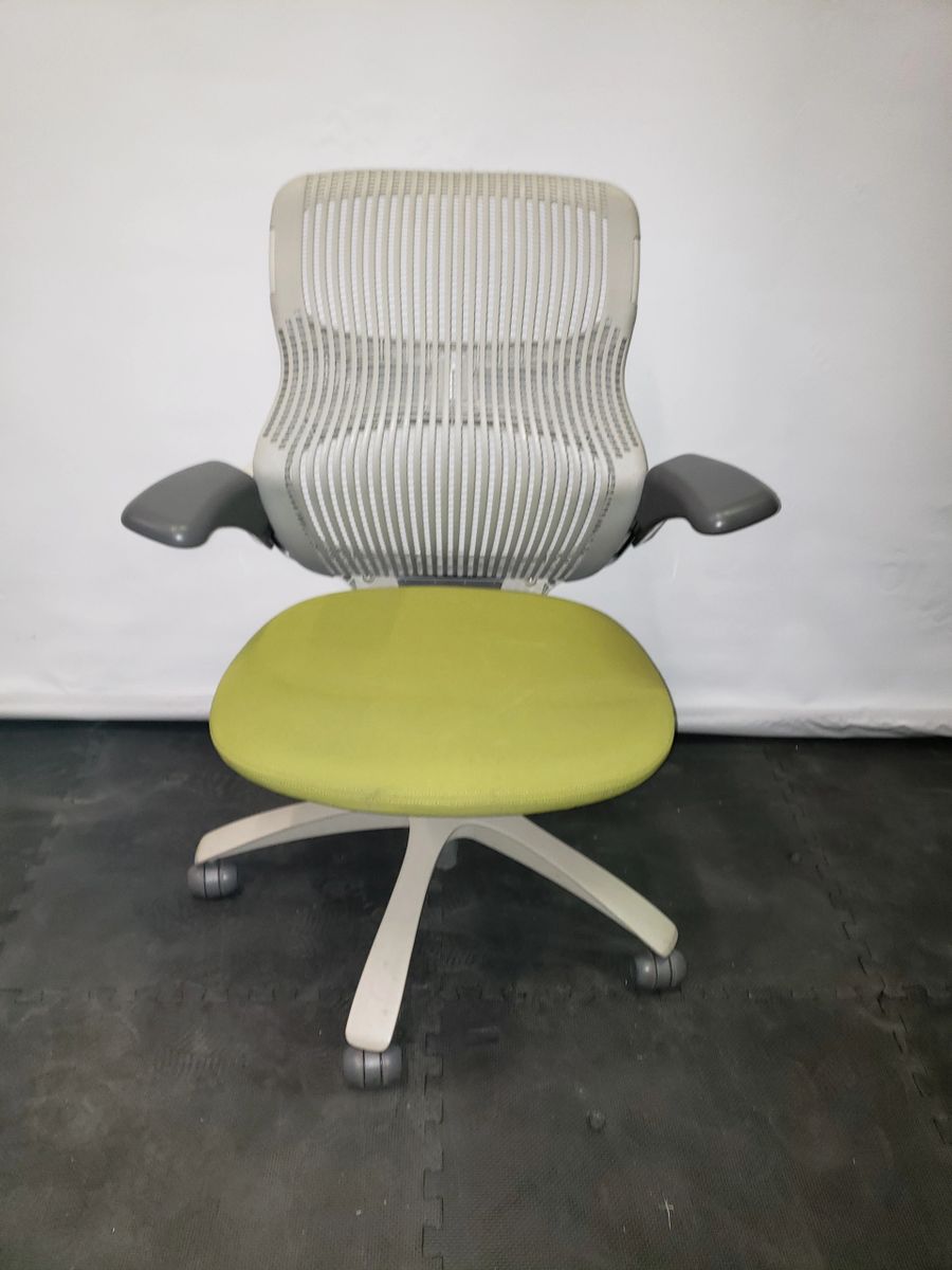 Knoll Generation Task Chair