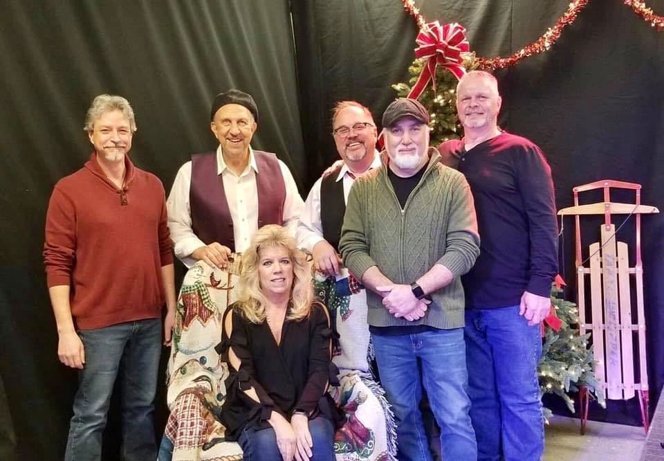 The Old Fashioned Christmas Band