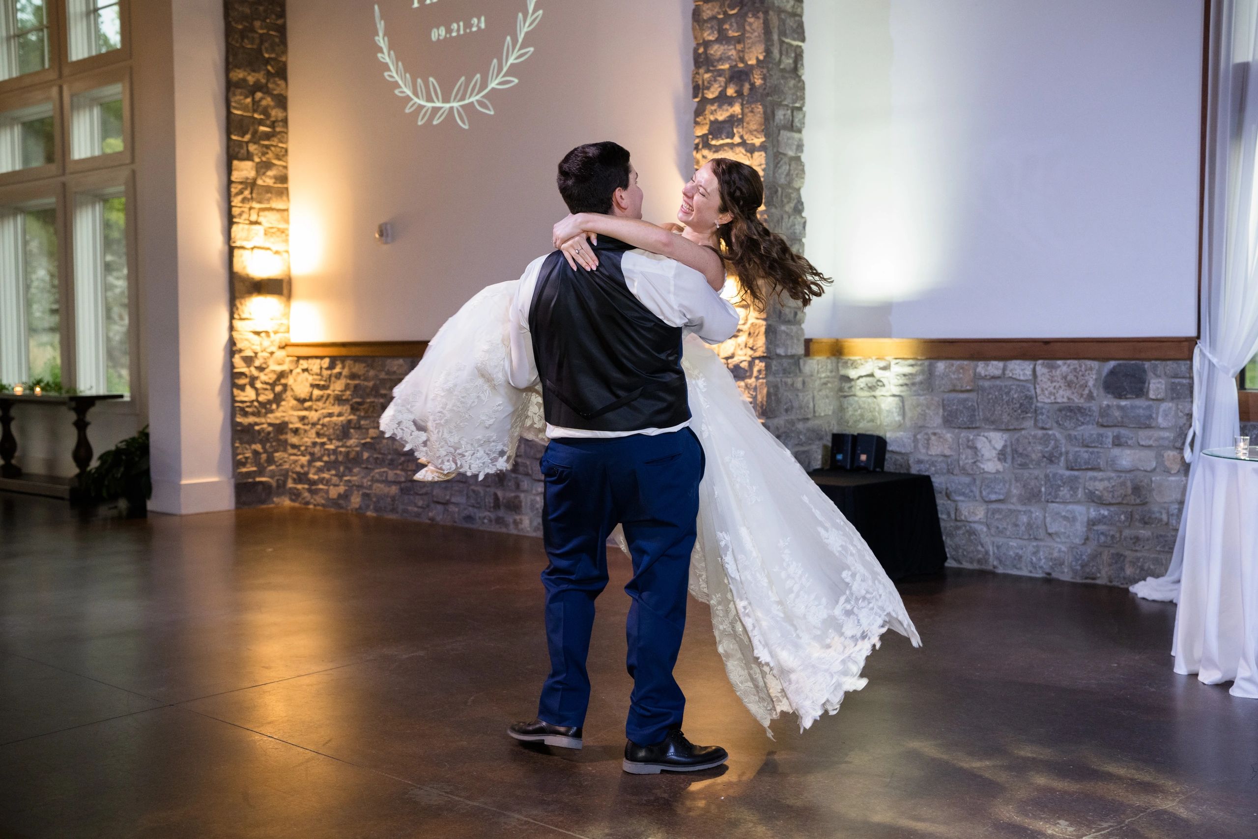 Learn Wedding Dance Lessons at Curtsy Ballroom