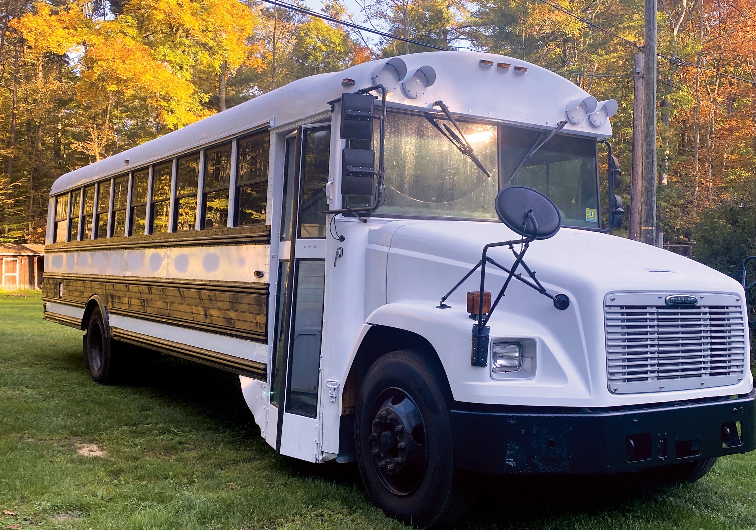 Bringing Unique Crafting Parties to YOU - 28 Makers Place