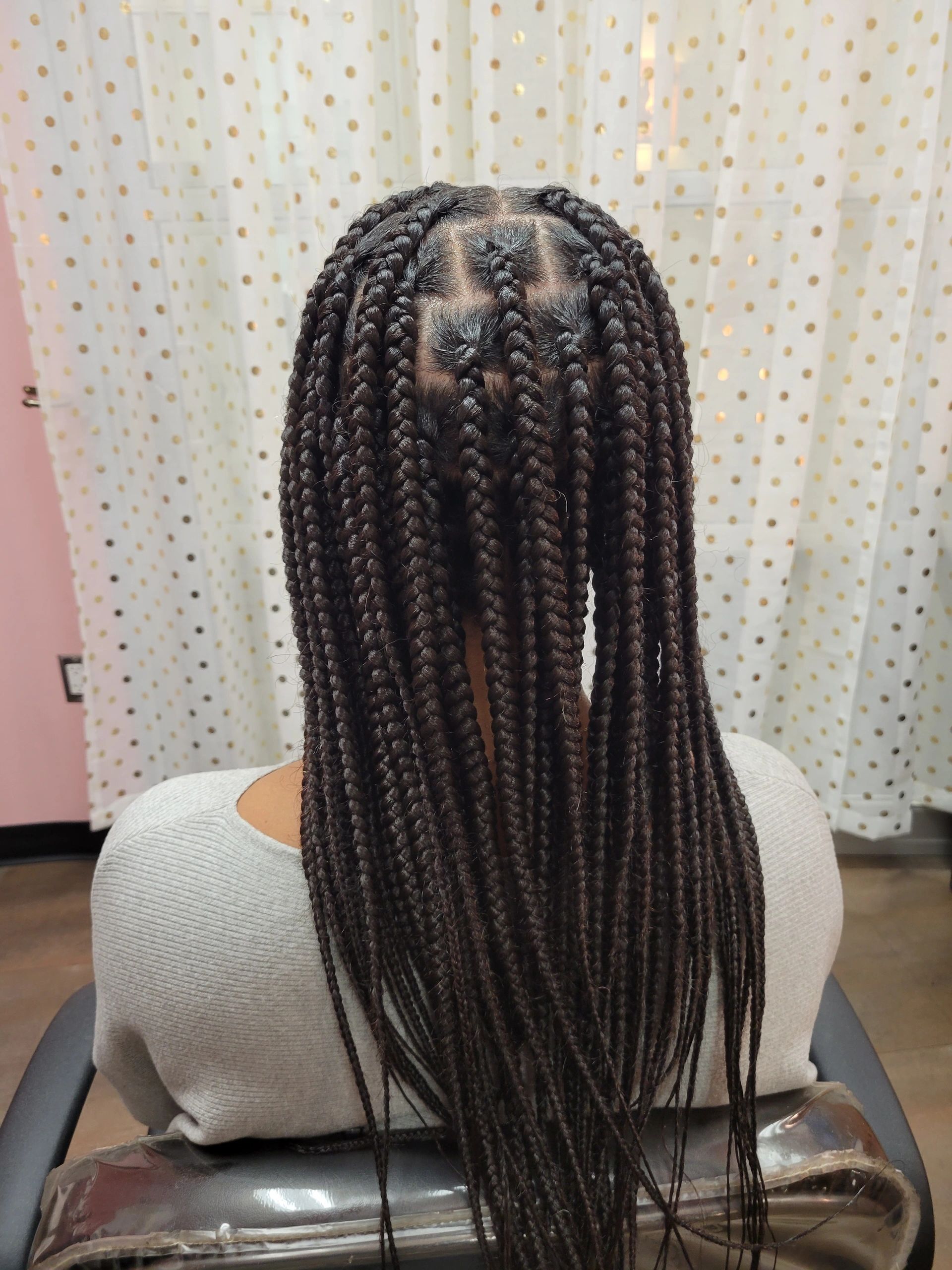 26" Large Knotless Box Braids (pre-stretched hair required)