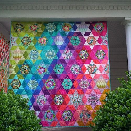 Tula Pink - Moonbow free quilt pattern