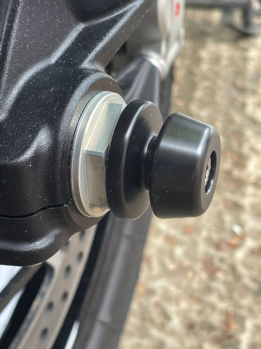 Multistrada V4 Front Axle Lifter Bobbin Kit