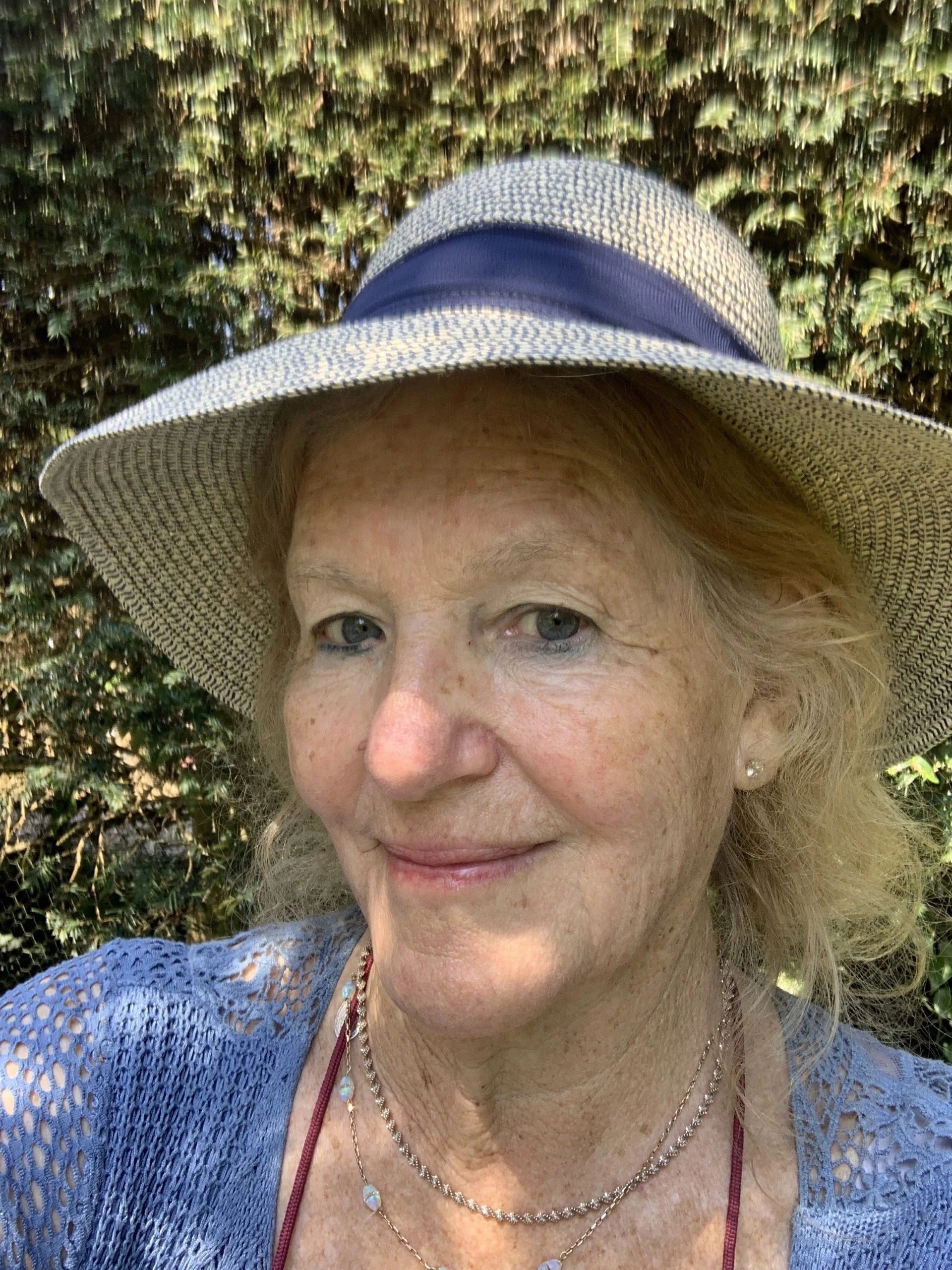 Audrey Ardern-Jones: A Life In Nursing, Art and Poetry