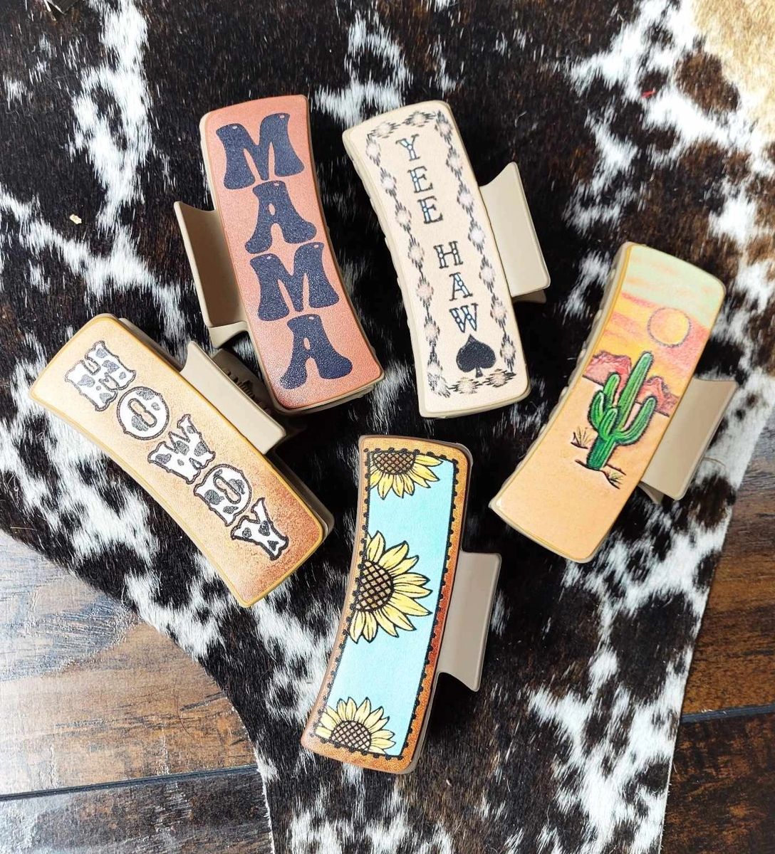 printed faux leather western cowboy hair claw clip