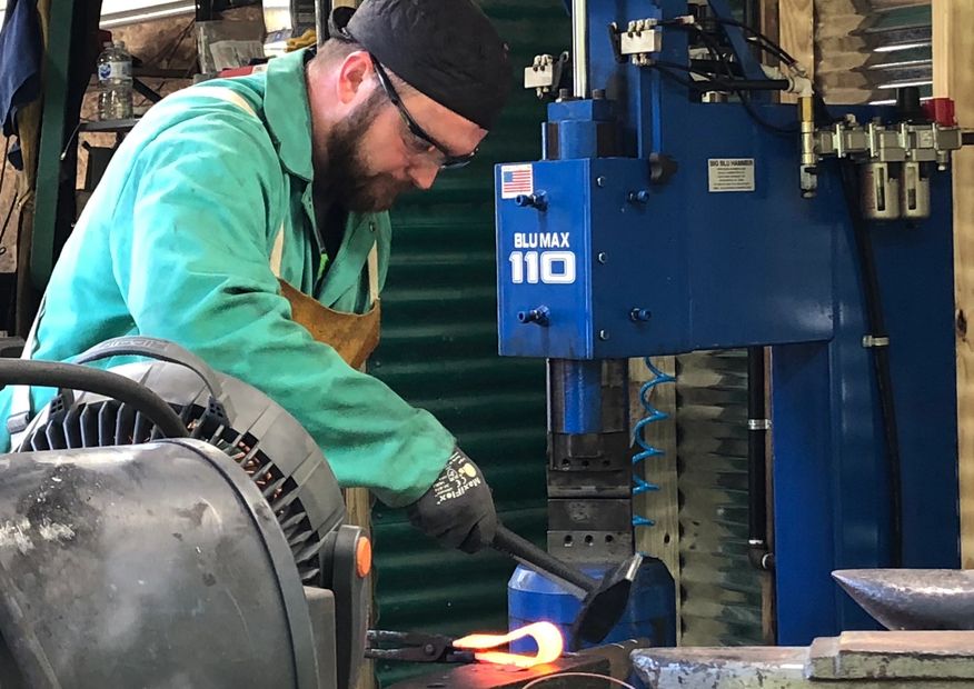 BraveHawk Forge - Tomahawks, Hand Forged Knives