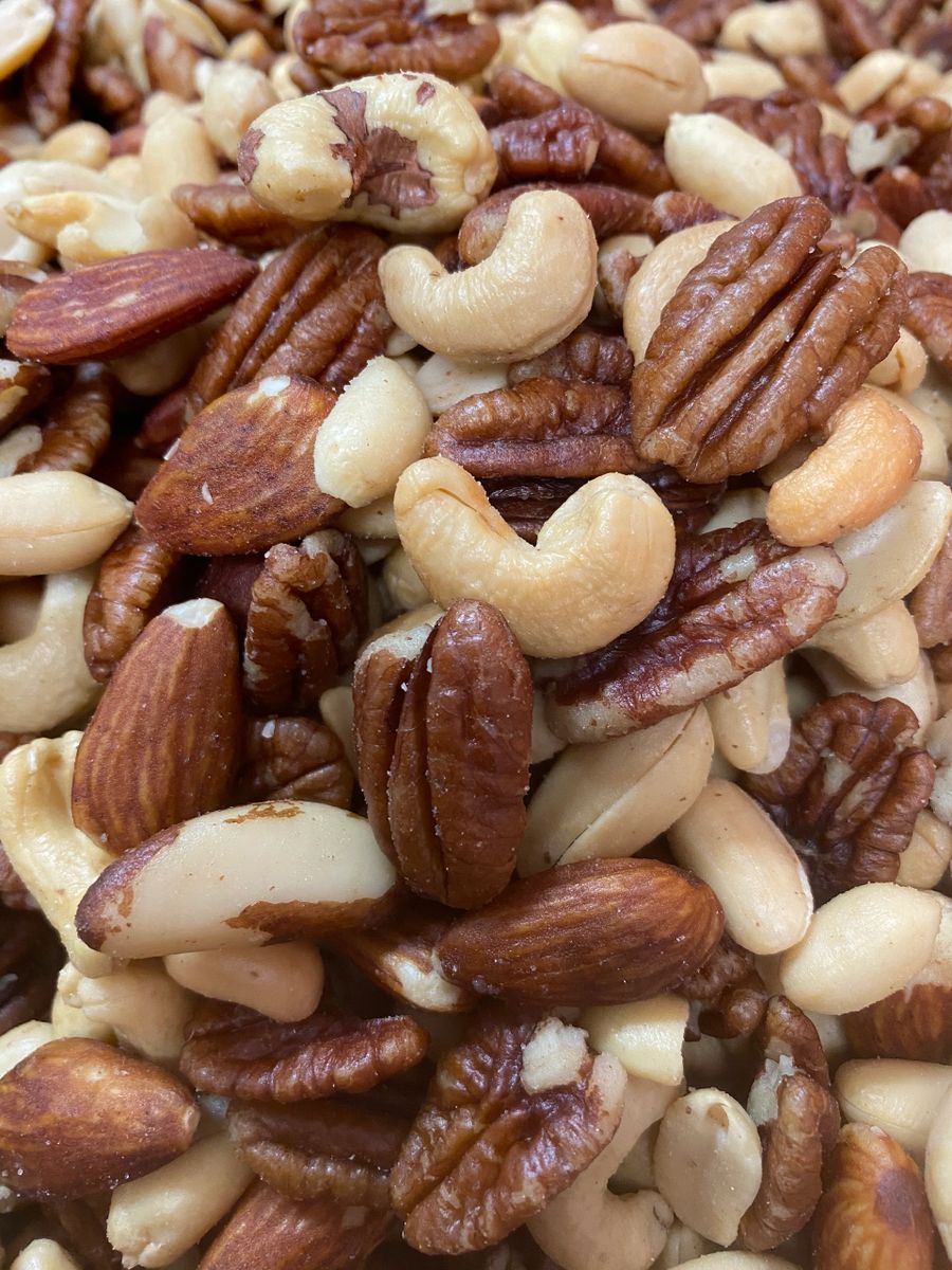 Mixed Nuts with Peanuts