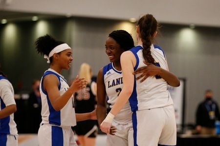 Lander Women's Basketball Advances to Final Four