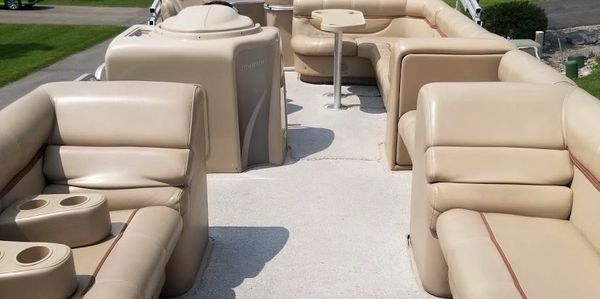 Narrow Path Adventures - Pontoon Rental, Flathead Lake