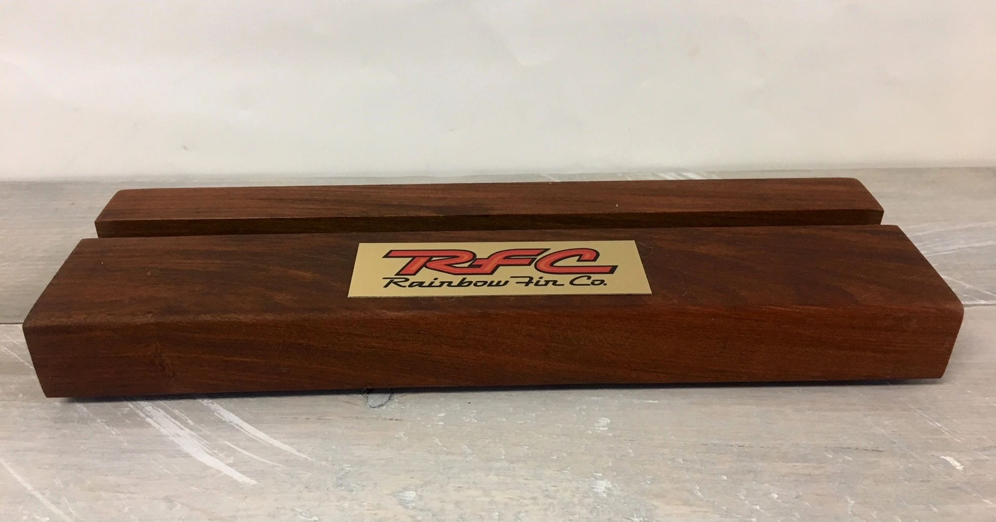 Rainbow Fin - Display stand