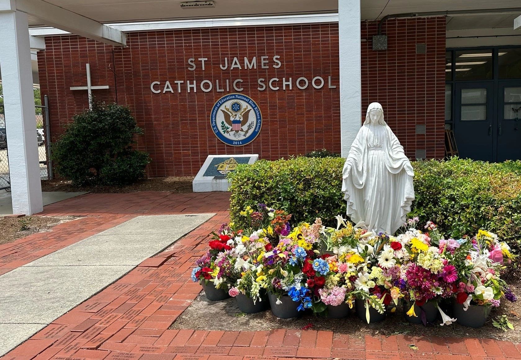 Contact | St. James Catholic School