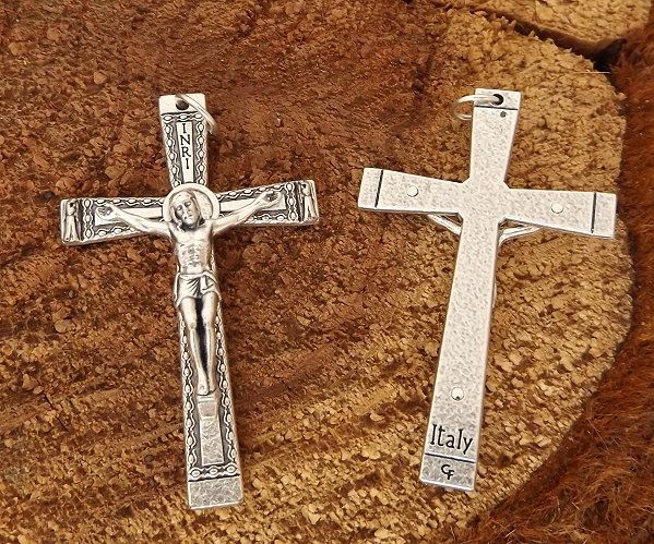 100-PC, 2.2", 5.3gr, Adoring Praying Angels Cross that is sure to bring ...