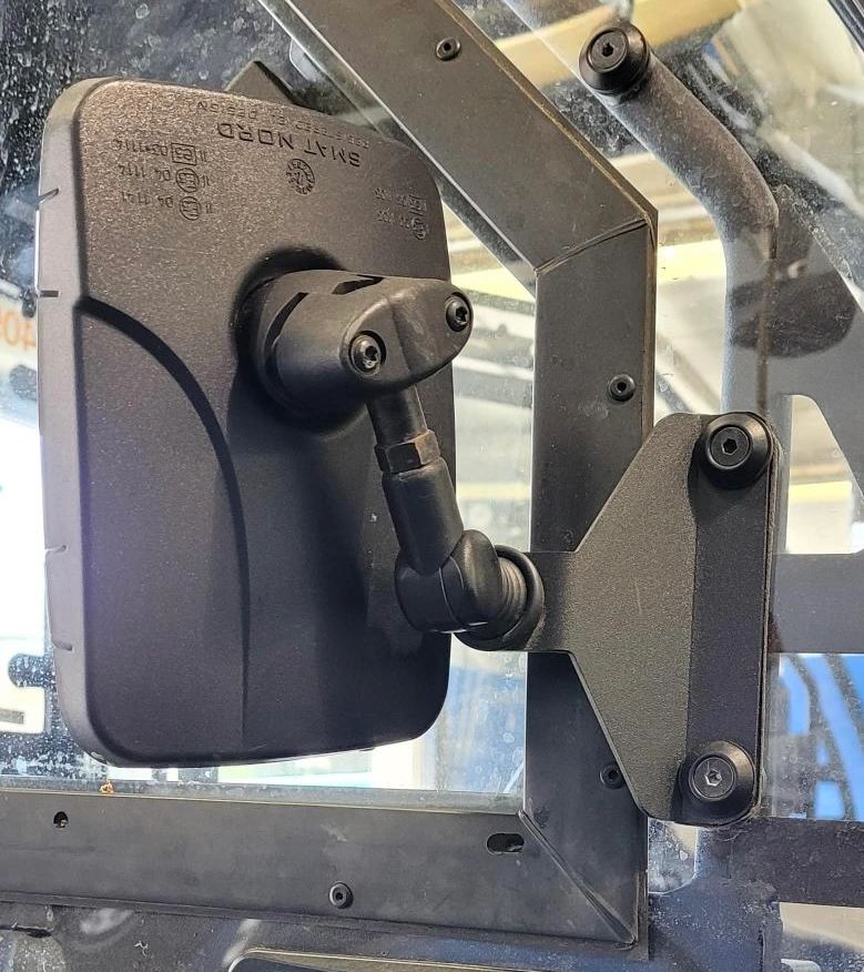 Single Side Mirror w/Hardware (DFK Cab) | Columbia | CVG1026550