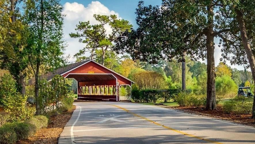 River Plantation Community