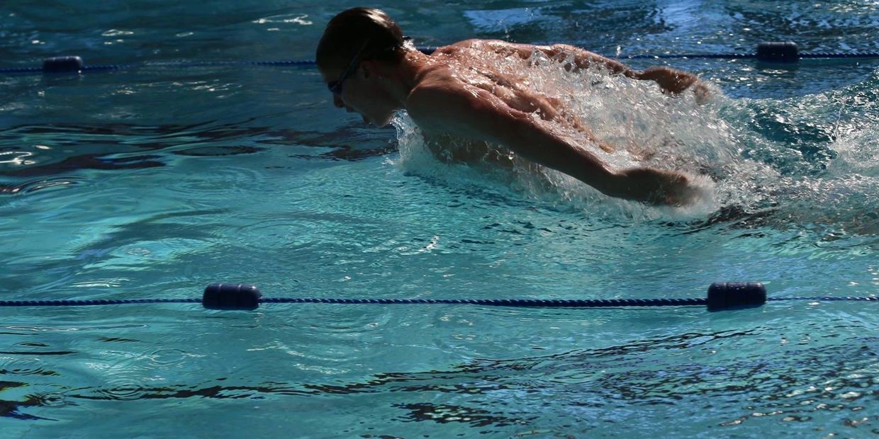 Advanced Swimmers | L & M Swimming Club