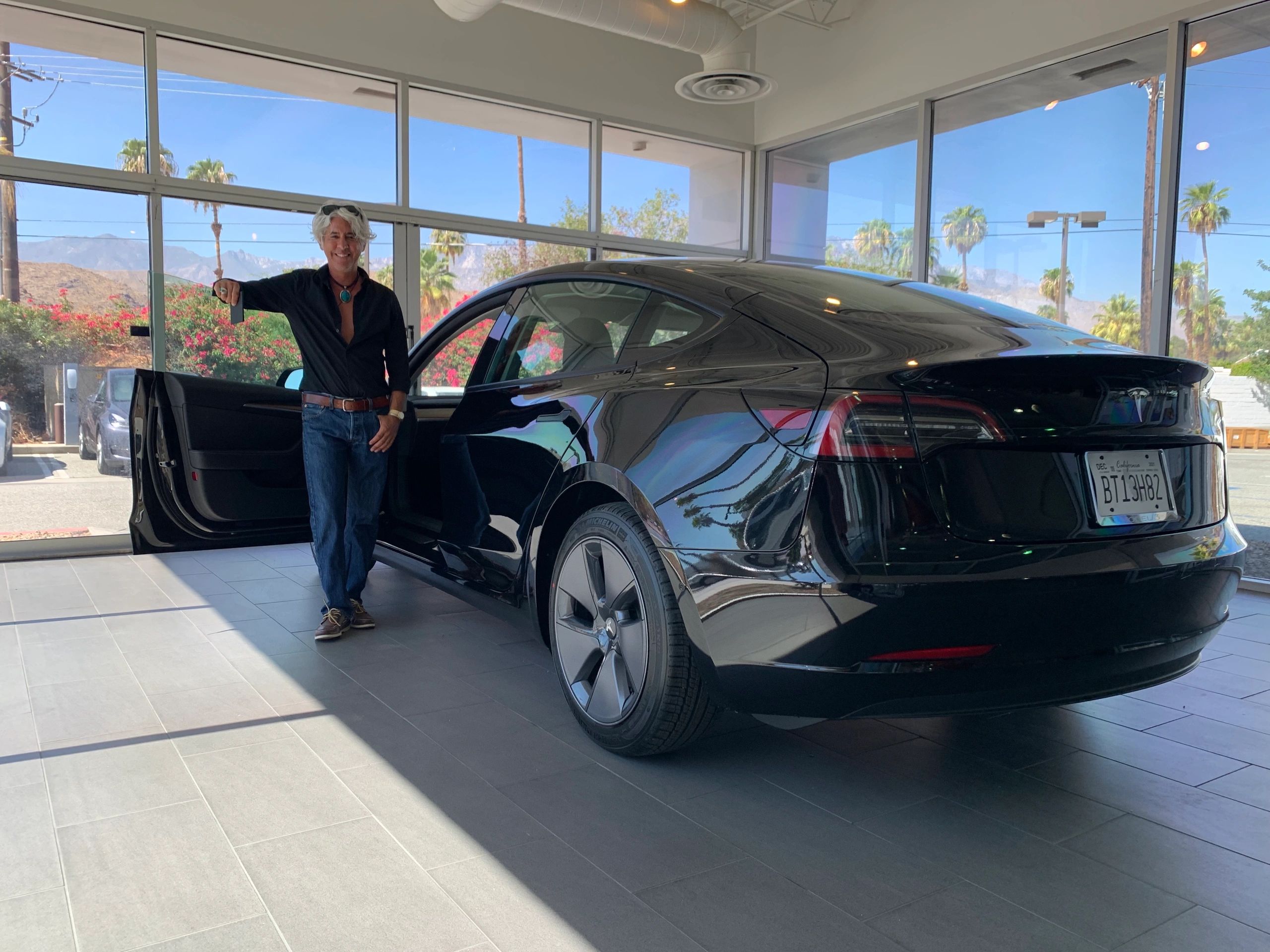 SoCal Tesla Shuttles
