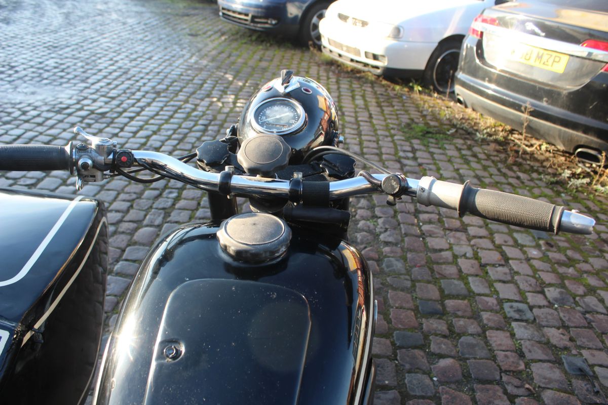 K750 1967 SIDECAR MOTORCYCLE COMBINATION DNEPR URAL M72 COSSACK NEVAL