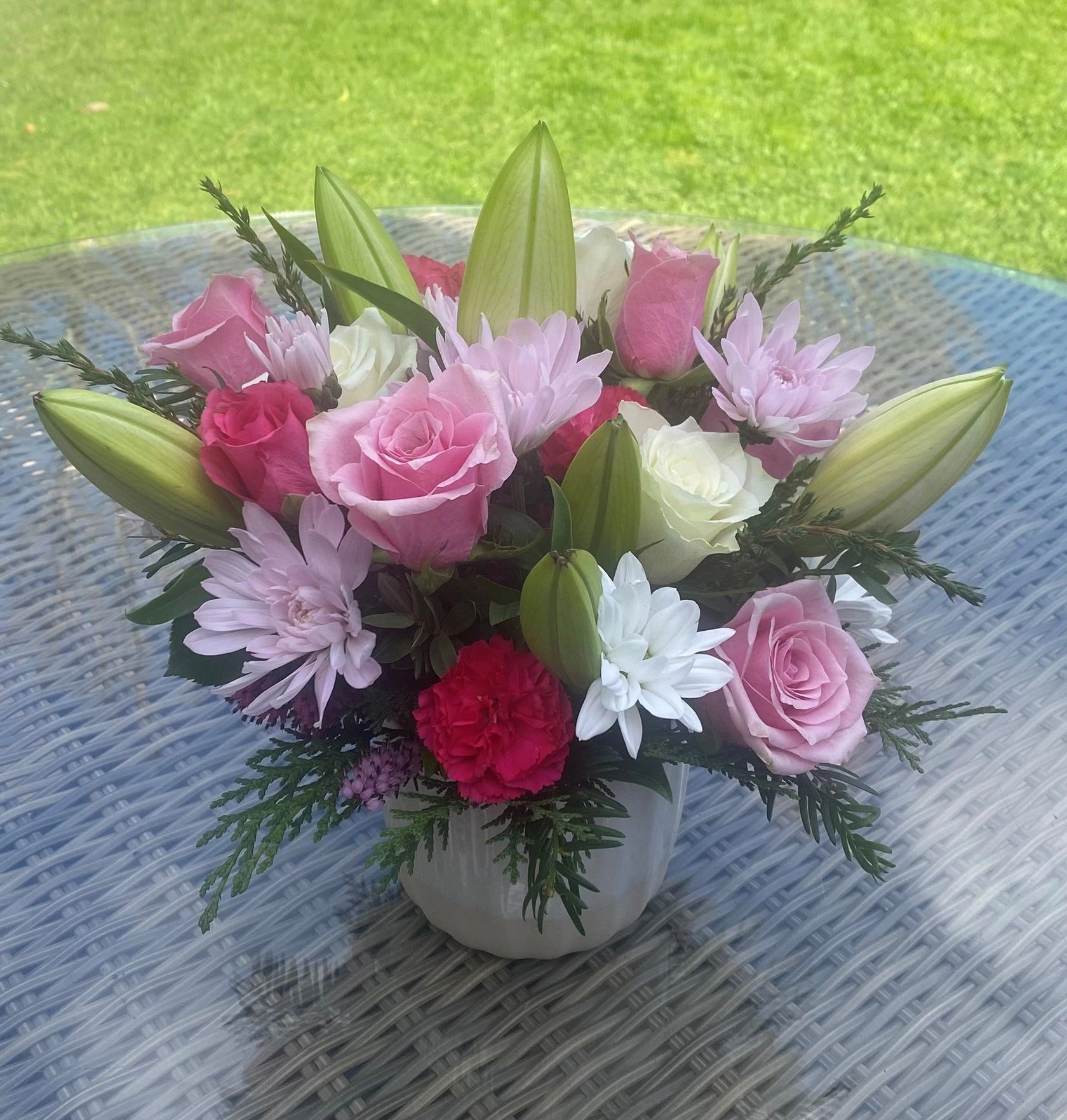 H's Floral Arrangements and Bouquets - Home