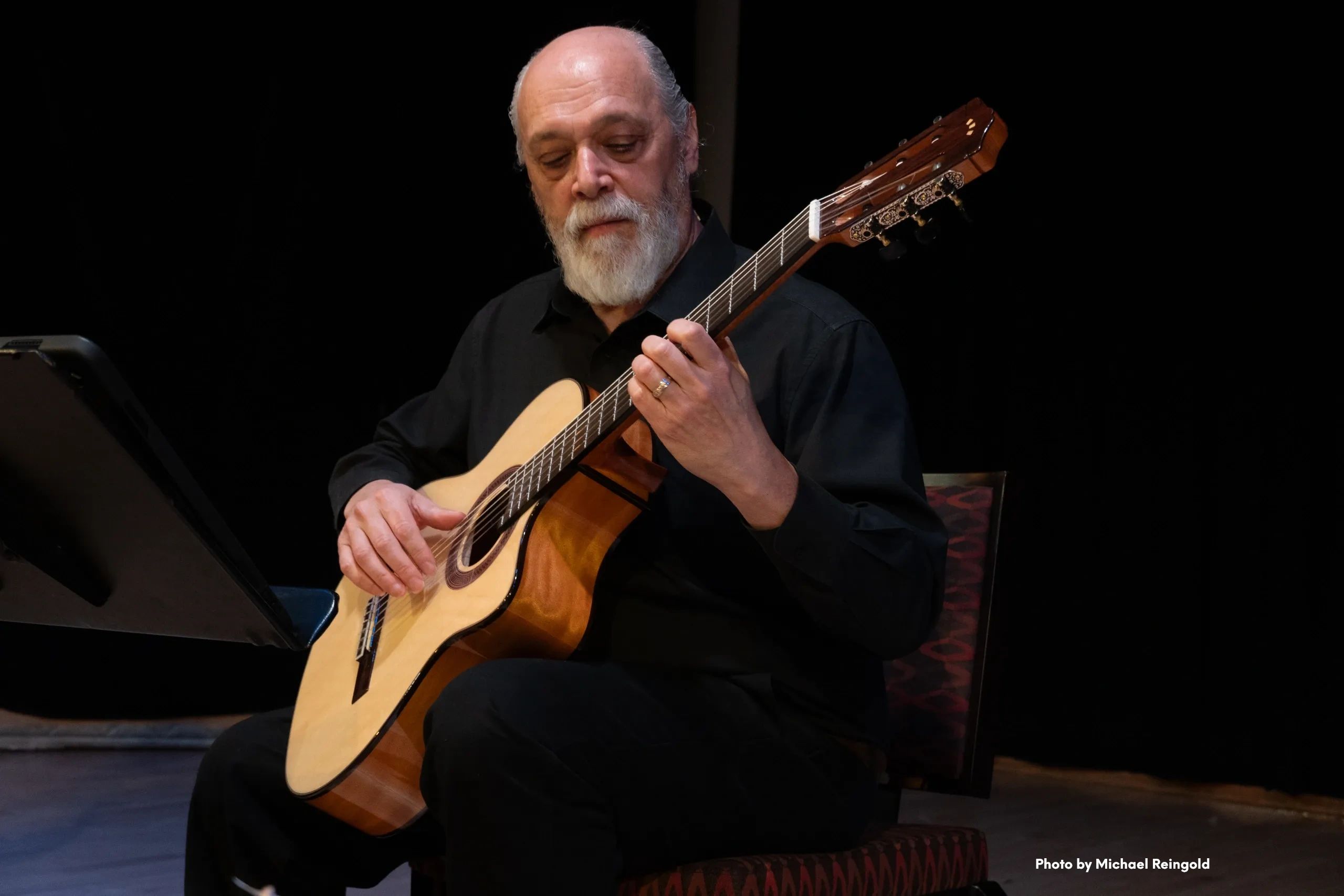 Stuart Klinger • Guitarist