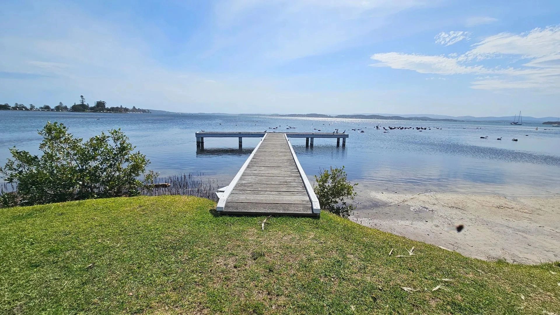 Squid's Ink Waterfront Motel