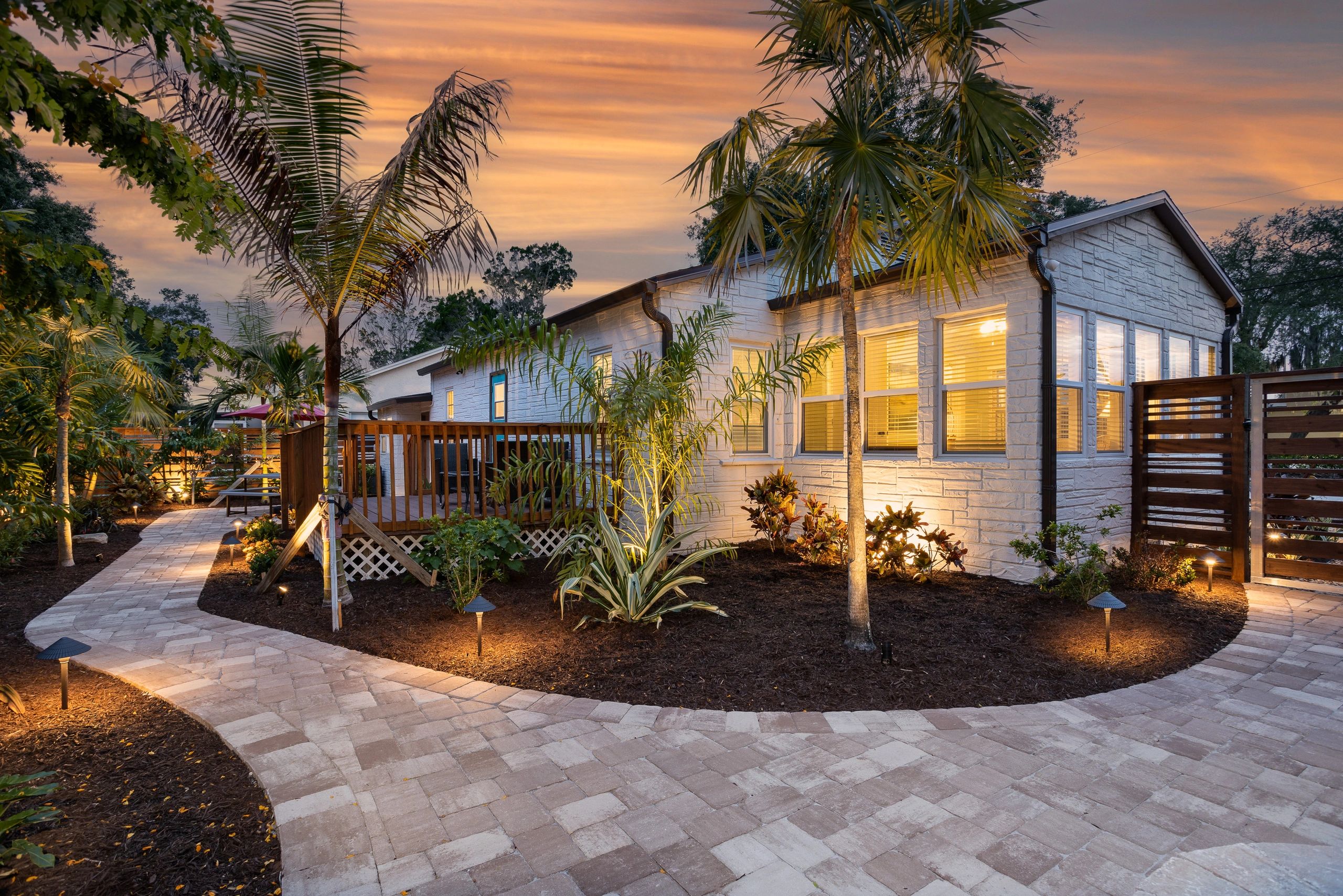 Riverside Palms & Tropical Design