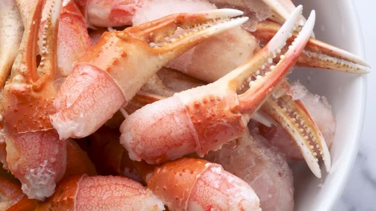 [Buy 2 Get 1 FREE] Boiled Snow Crab Cocktail Claws (Half Shell) 500g