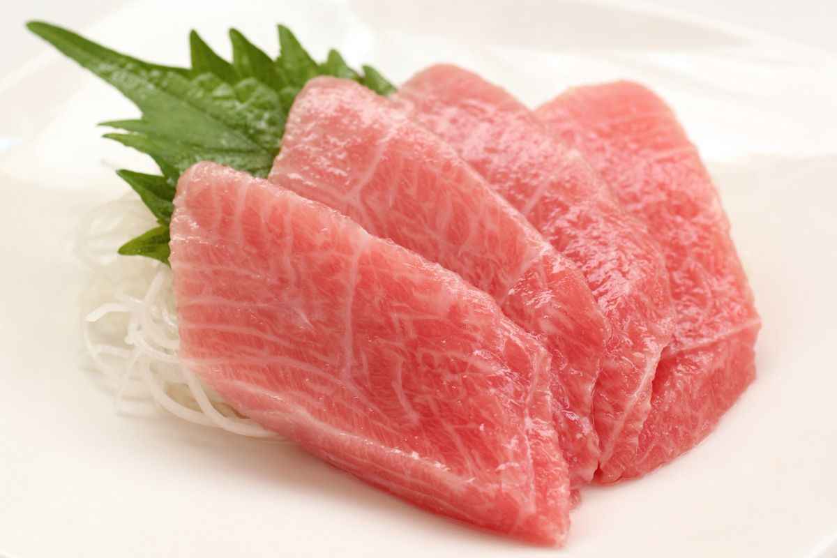Frozen Premium Cut Bluefin Tuna OTORO 300-350g