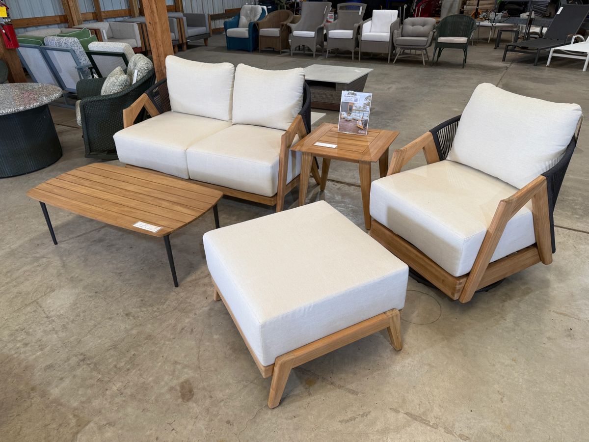 Alpine Swivel Lounge Chair