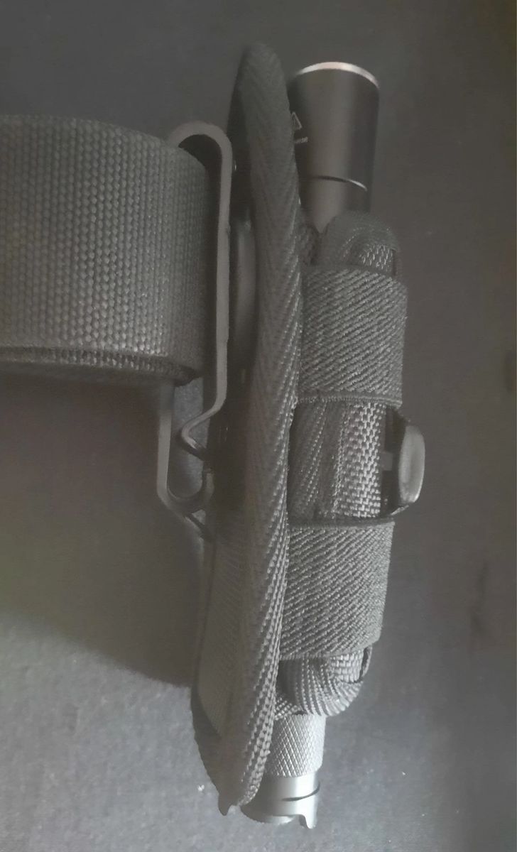 MOLLE Torch pouch for belt or MOLLE mounting, rotatable