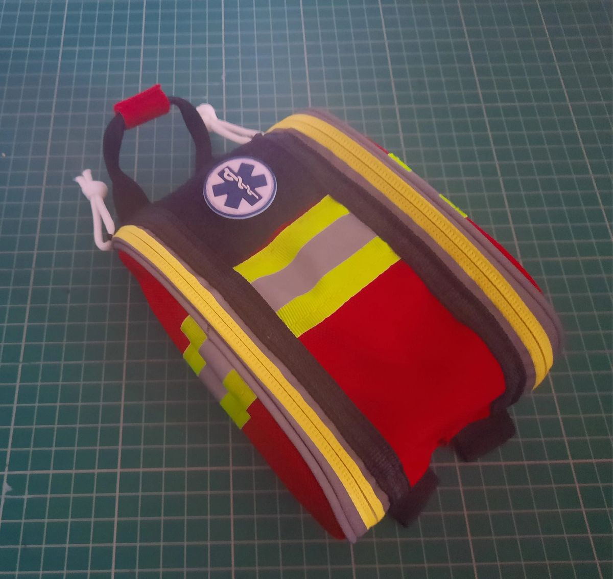 Compact IFAK pouch Individual first Aid Kit for belt or MOLLE