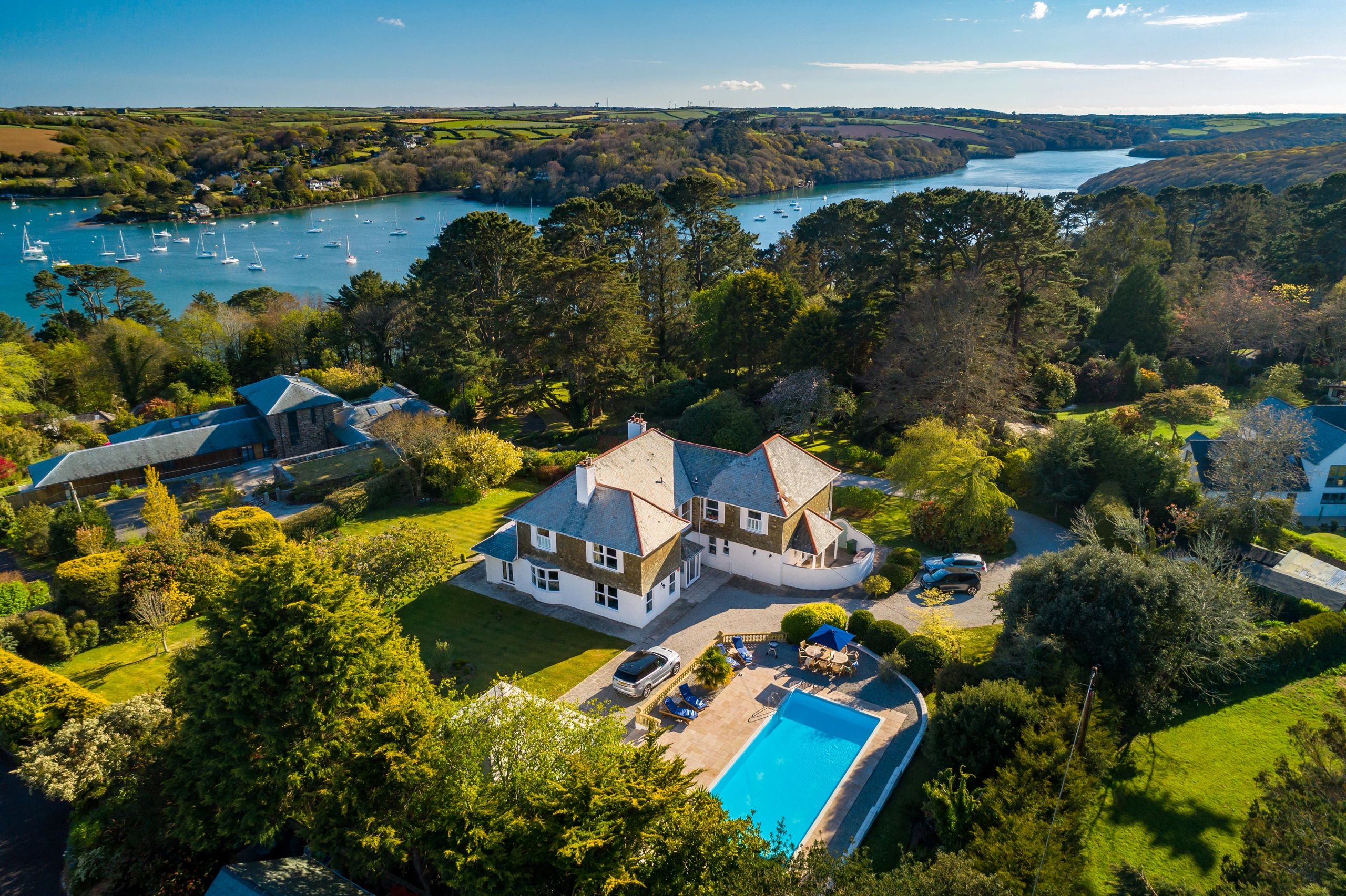 Boscantle - Luxury Holiday Home in Helford Passage, Cornwall