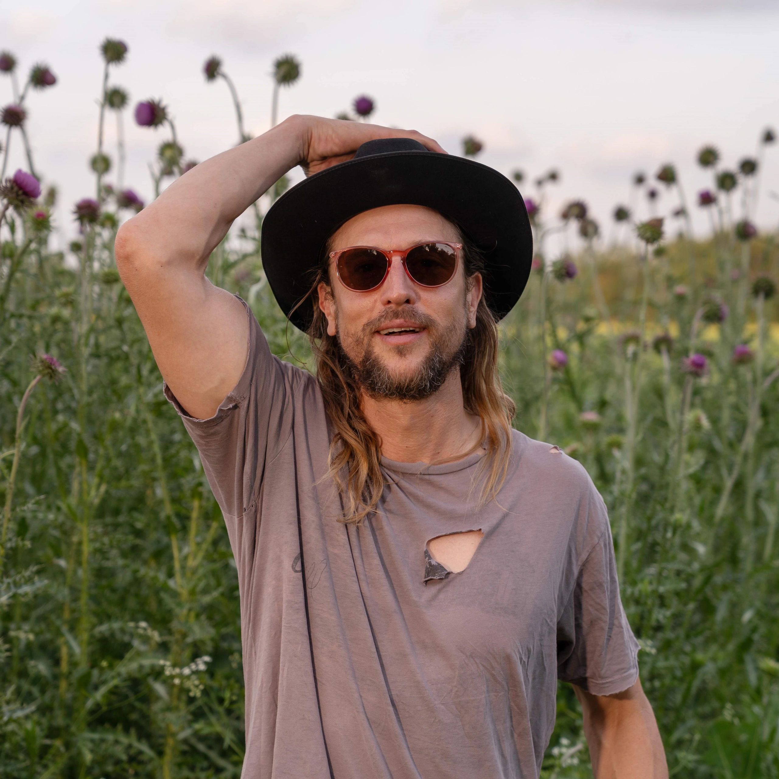 Alternative Indie / Alt - Country / Music & Blog