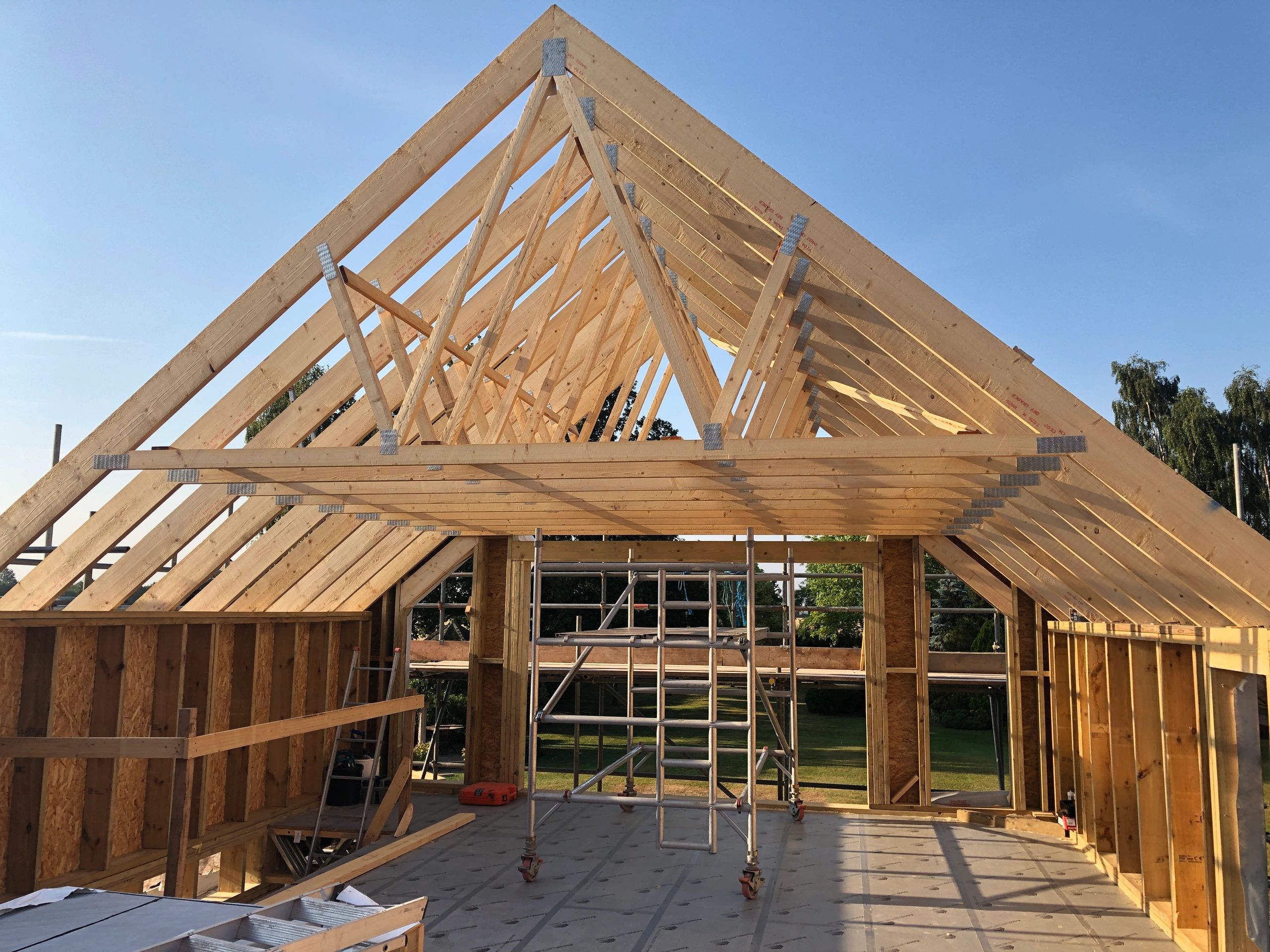 Buildmoores - Timber Frame Construction, Timber Frame Buildings, Timber ...