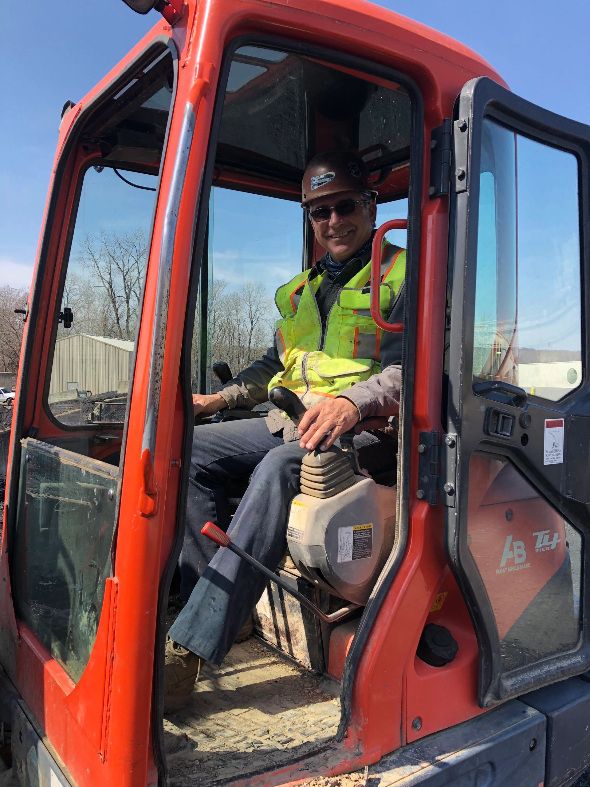 Stellar Contracting Inc. - Excavating Services, 3D GPS Services