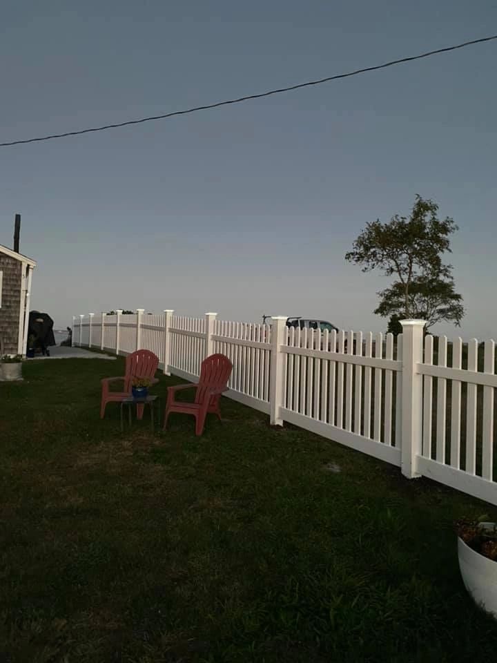 Mattapoisett Commercial and Residential Fences - CDM Construction