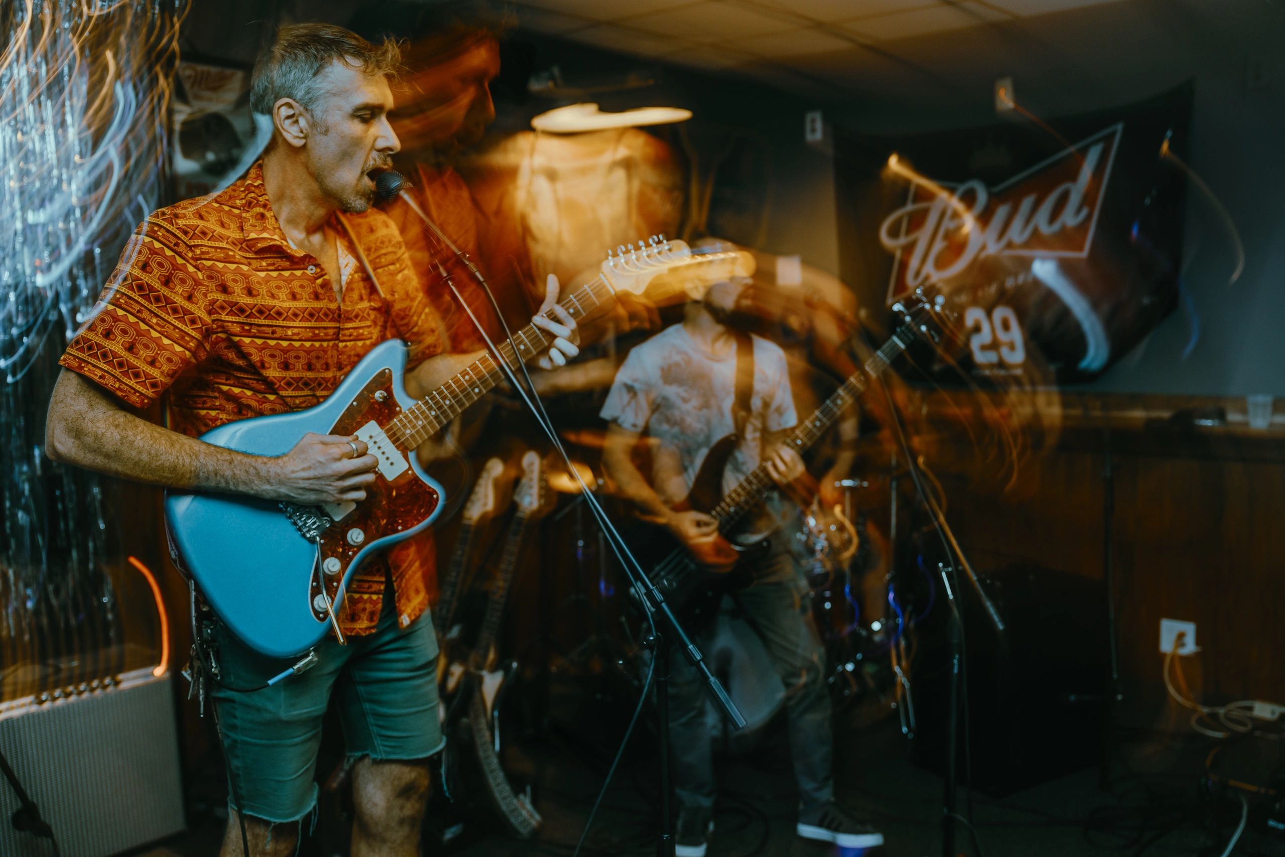 "Headway" - A Psychedelic Trip Through the Mind